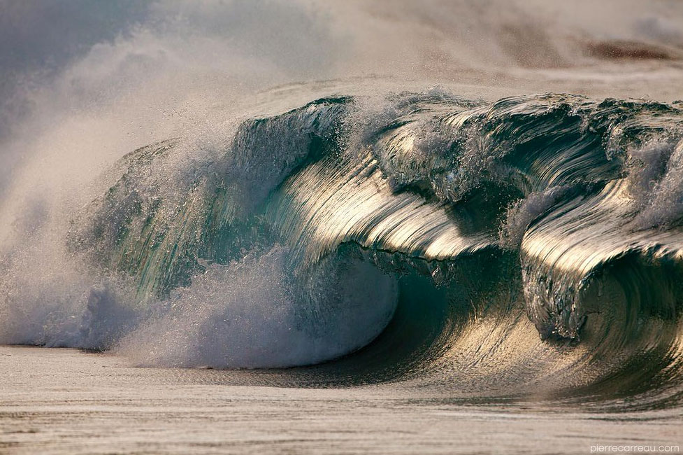 Amazing wave photography by Pierre Carreau