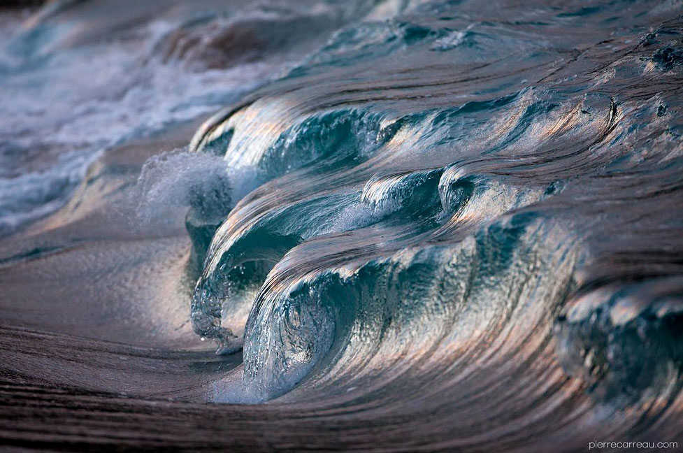 Amazing wave photography by Pierre Carreau