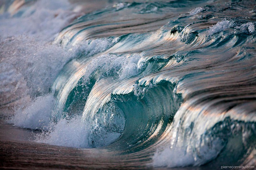 Amazing wave photography by Pierre Carreau