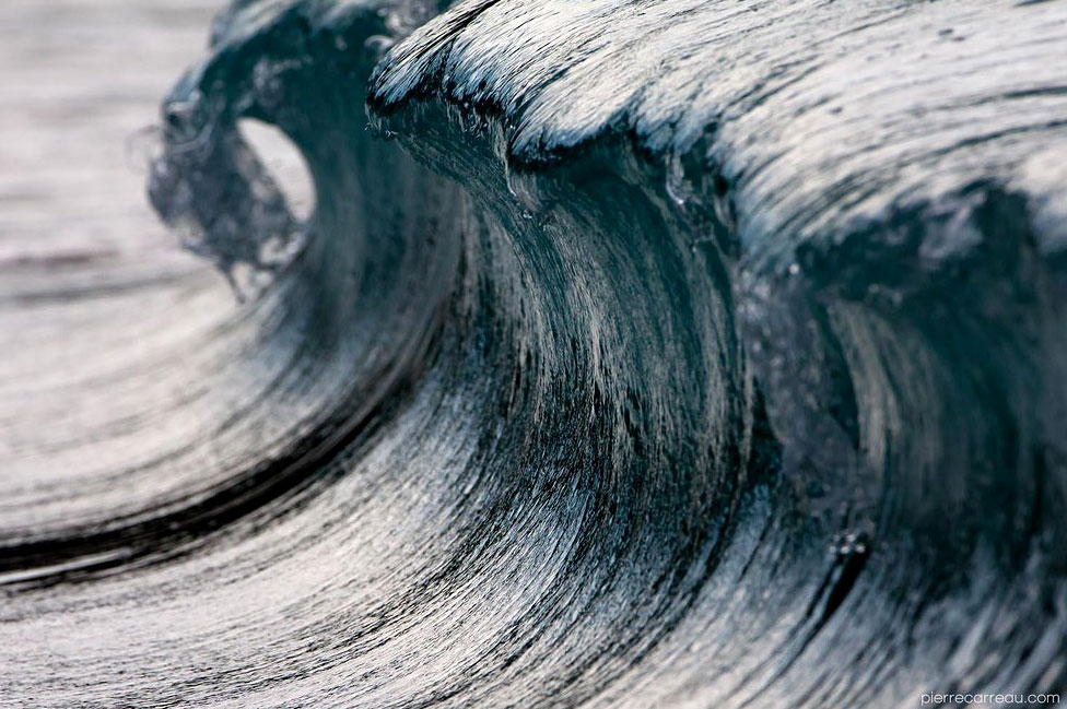 Amazing wave photography by Pierre Carreau